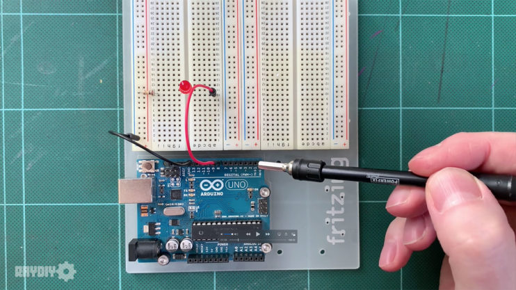 Arduino VS ESP32: Feature comparison + Arduino IDE first steps