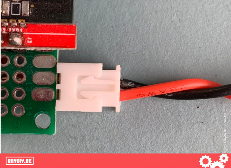 Arduino, ESP32 & Co: Jumper-Kabel mit Crimpzange crimpen